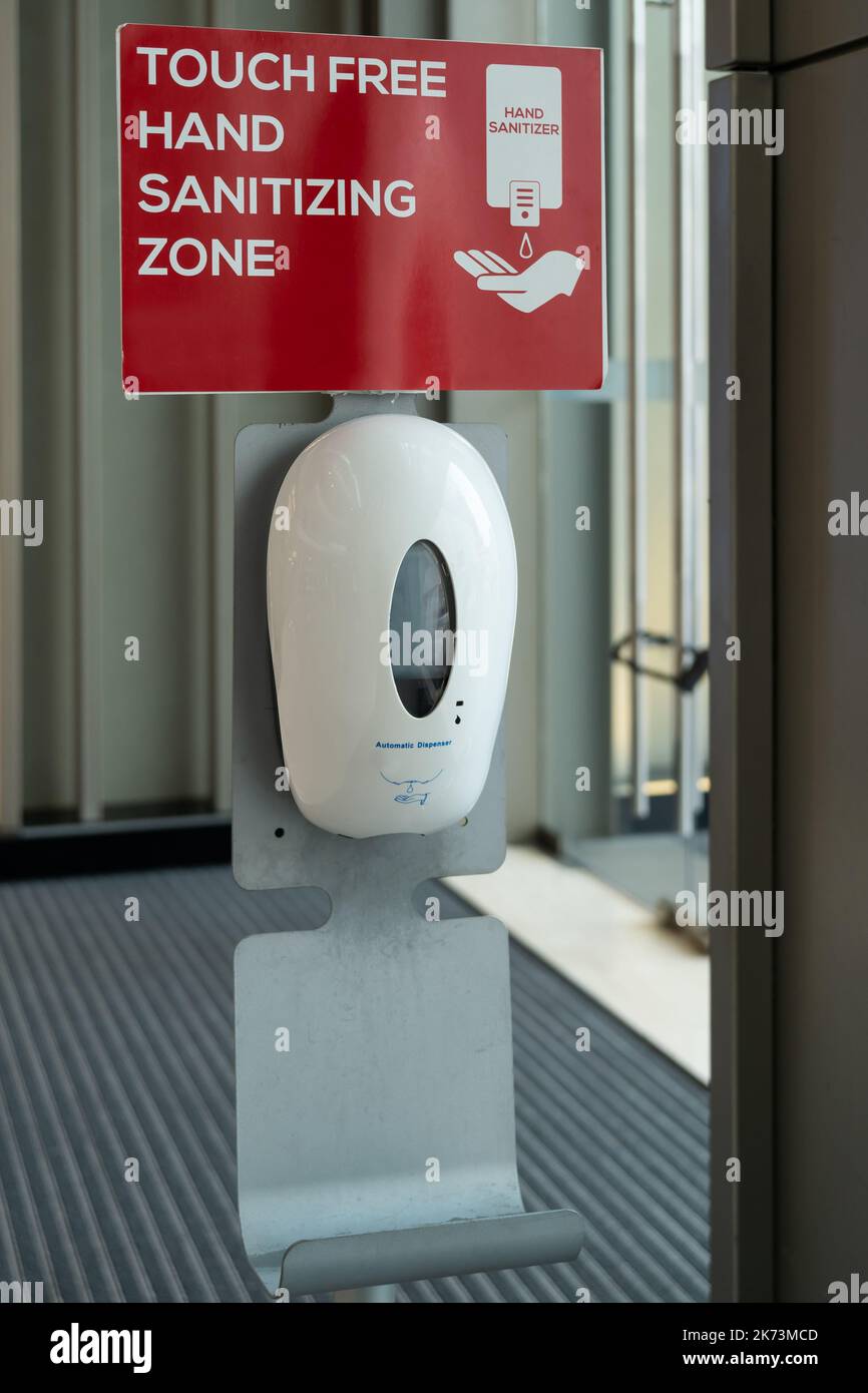 Restroom in mall hi-res stock photography and images - Alamy