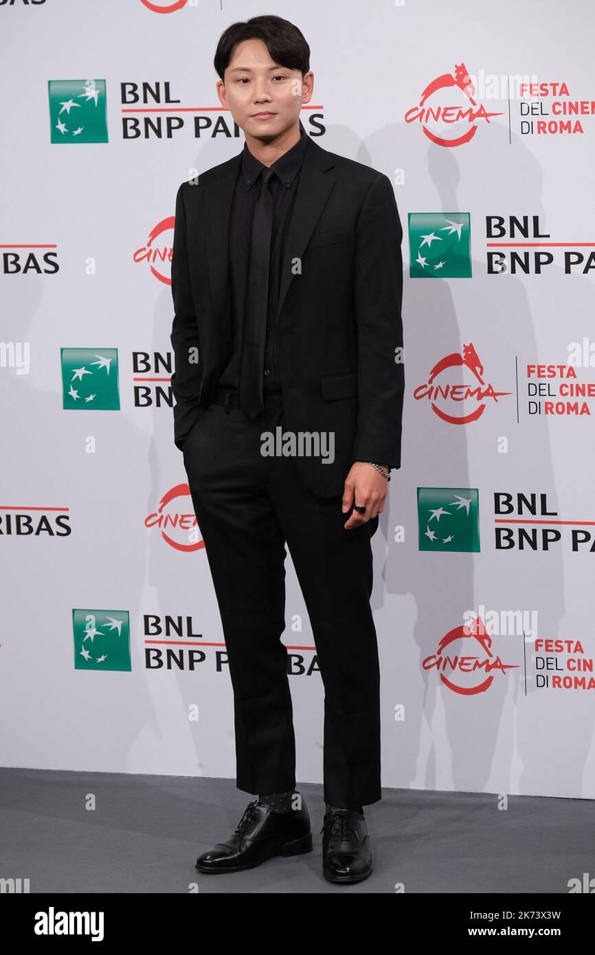 Kim yong joon hi-res stock photography and images - Alamy