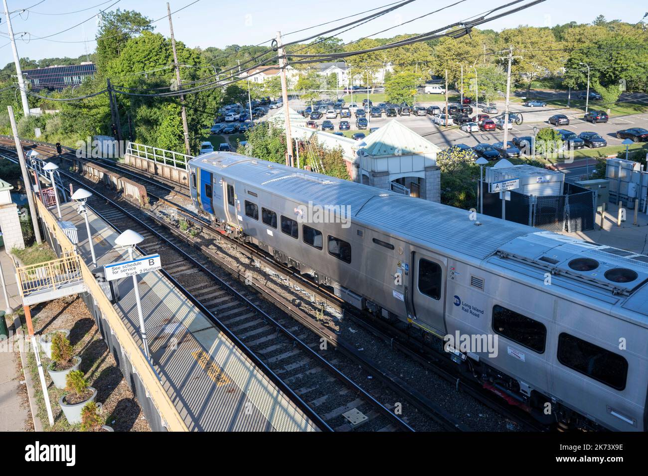 Huntington Station, New York, USA. 21st Sep, 2022. An electric M9 train carset at Huntington ...