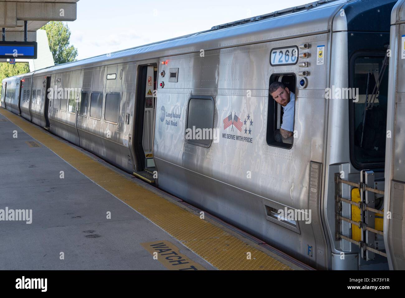 Ronkonkoma, New York, USA. 21st Sep, 2022. Conductors working on a M9 ...