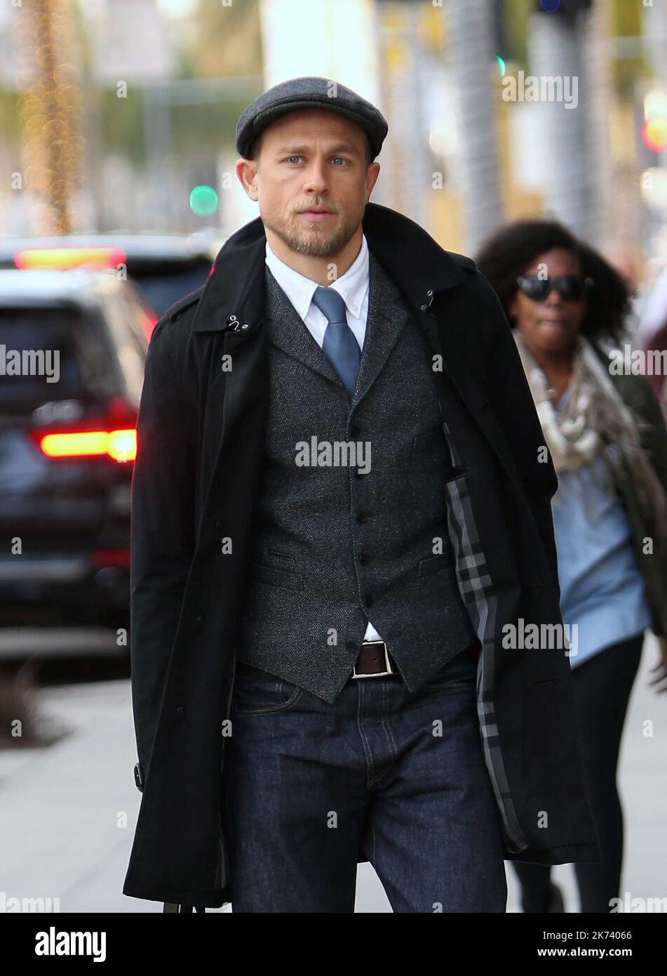©WCN/MAXPPP/ROSARIO - Charlie Hunnam shopping Rodeo drive in Beverly ...