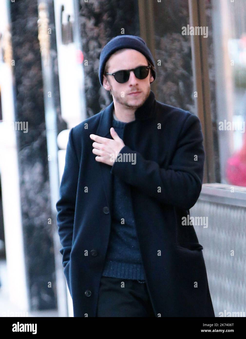 LOS ANGELES 19/12/2016 Jamie Bell at Rodeo drive shopping Stock Photo ...