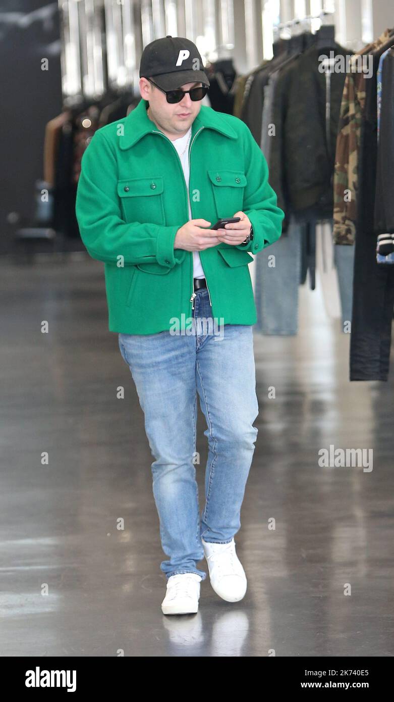 Jonah Hill at YSL store in Beverly Hills Stock Photo - Alamy