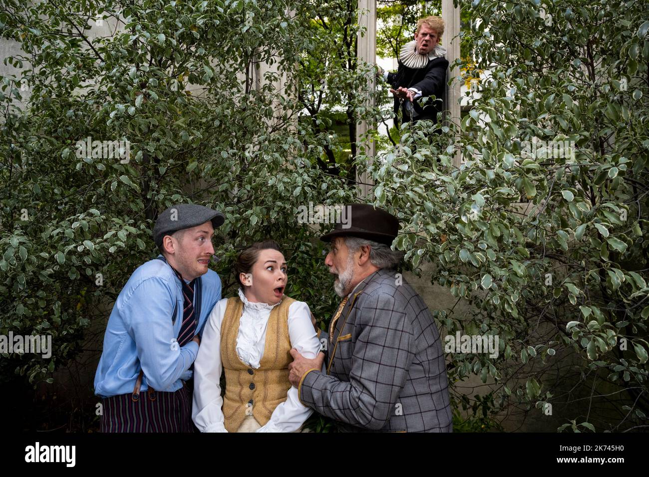 The canterville ghost oscar wilde hi-res stock photography and images ...