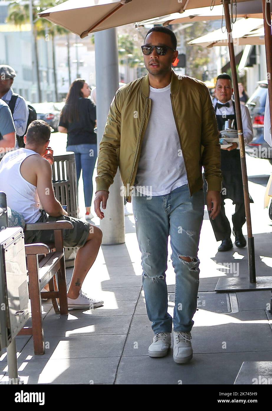 Chrissy Teigen and John Legend take baby to lunch at Il Pastaio in ...
