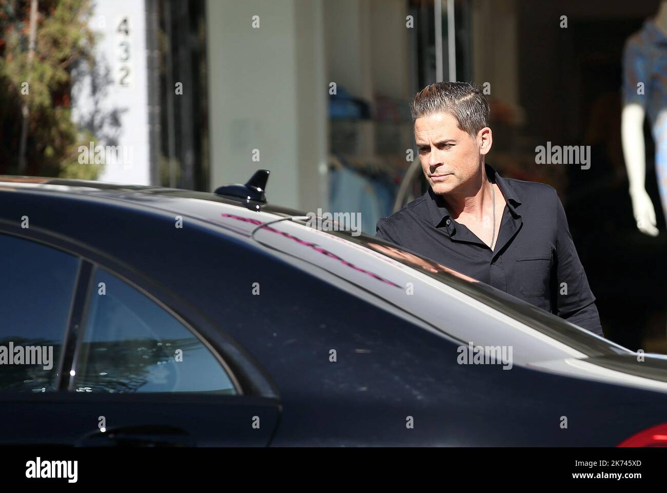 Rob Lowe has lunch at La Scala restaurant in Beverly Hills Stock Photo ...