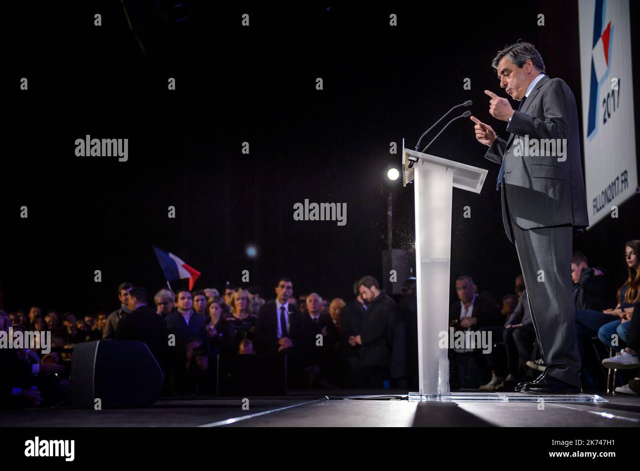 'Les Republicains' Right-wing party candidate for the 2017 French ...