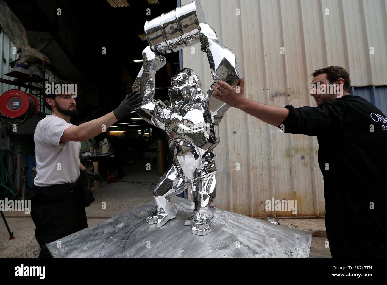 Richard Orlinski is a French artist born in Paris in 1966. Sculptor ...