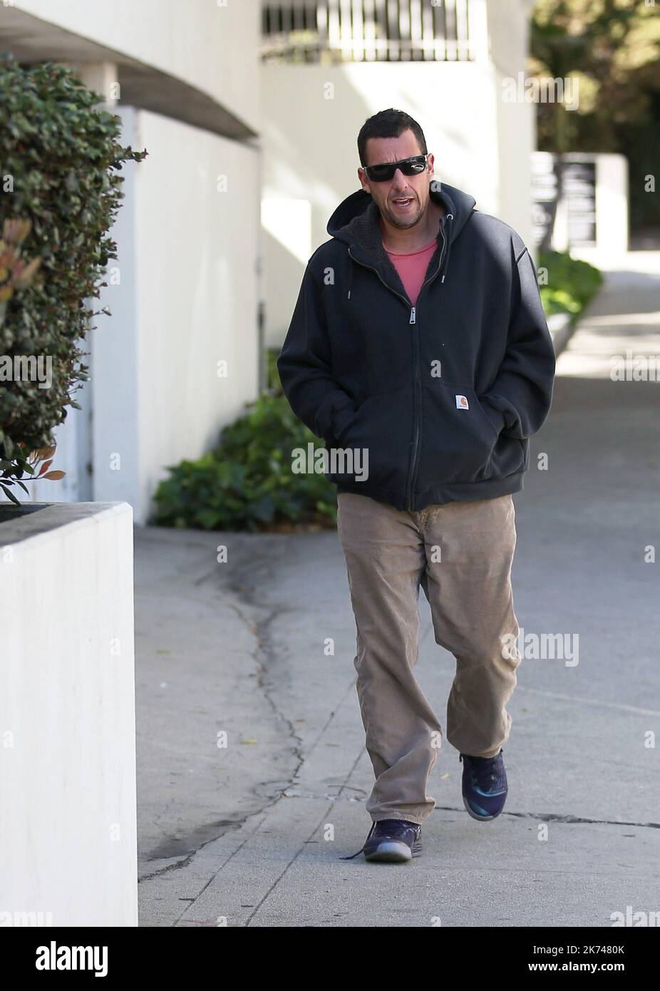 Adam Sandler running errands in Beverly Hills Stock Photo - Alamy