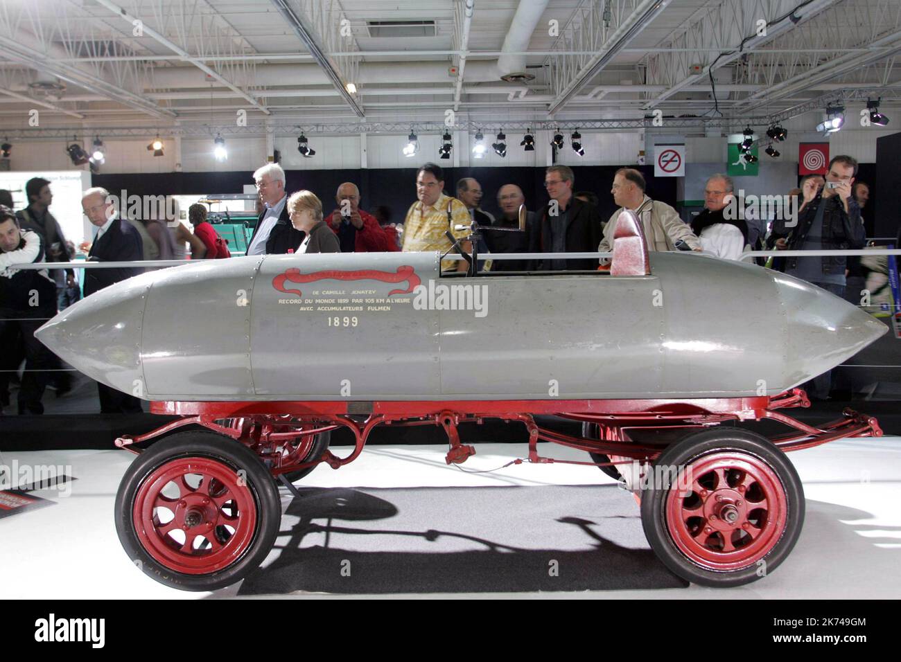 La jamais contente hi-res stock photography and images - Alamy