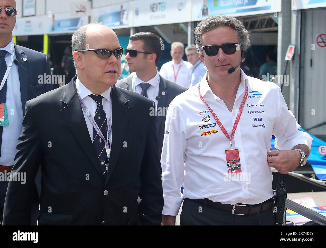 S.A.S Le Prince Albert II accompagné du PDG de la Formule E Alejandro ...