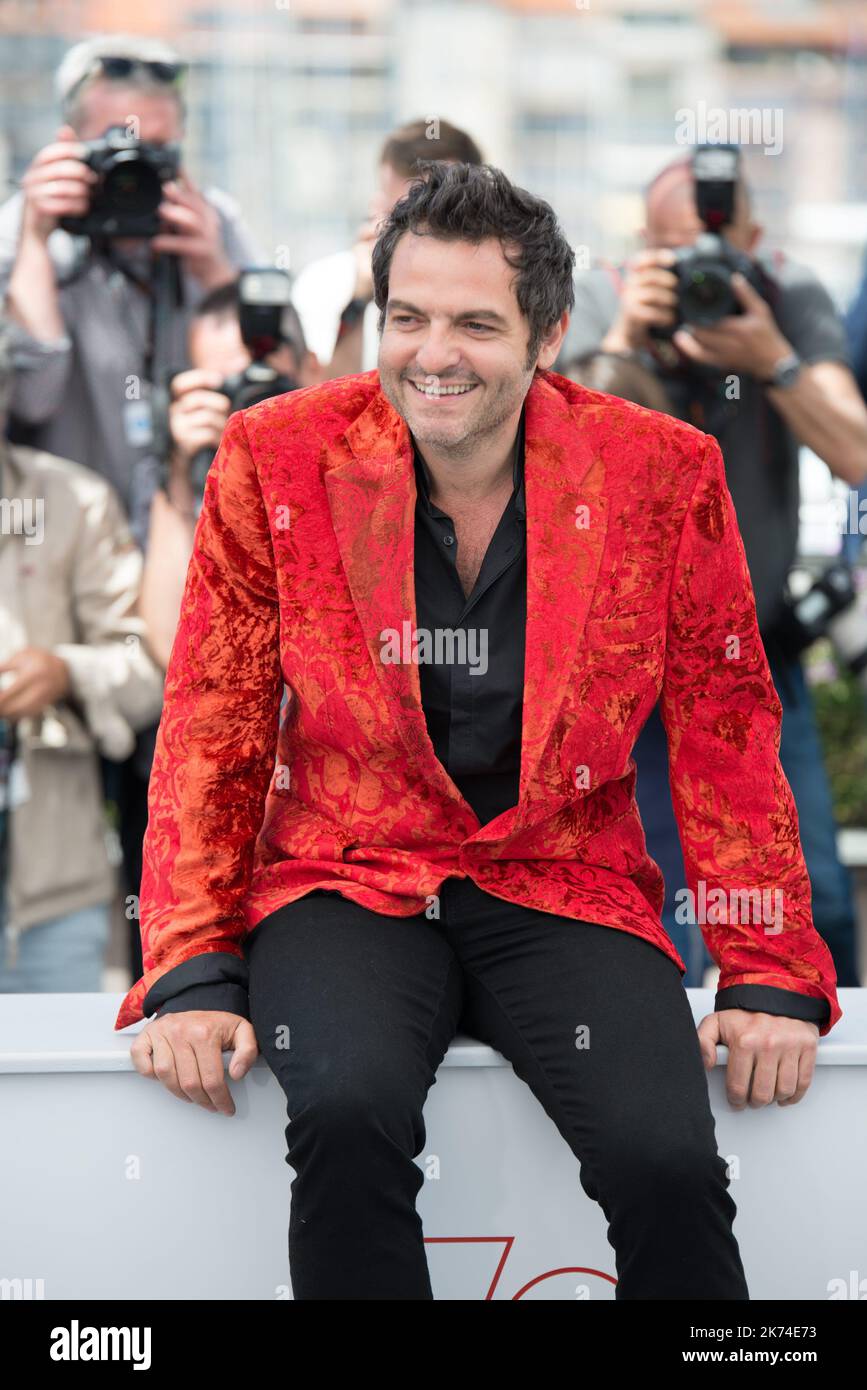 Singer Matthieu Chedid attends the 'Faces, Places (Visages, Villages ...