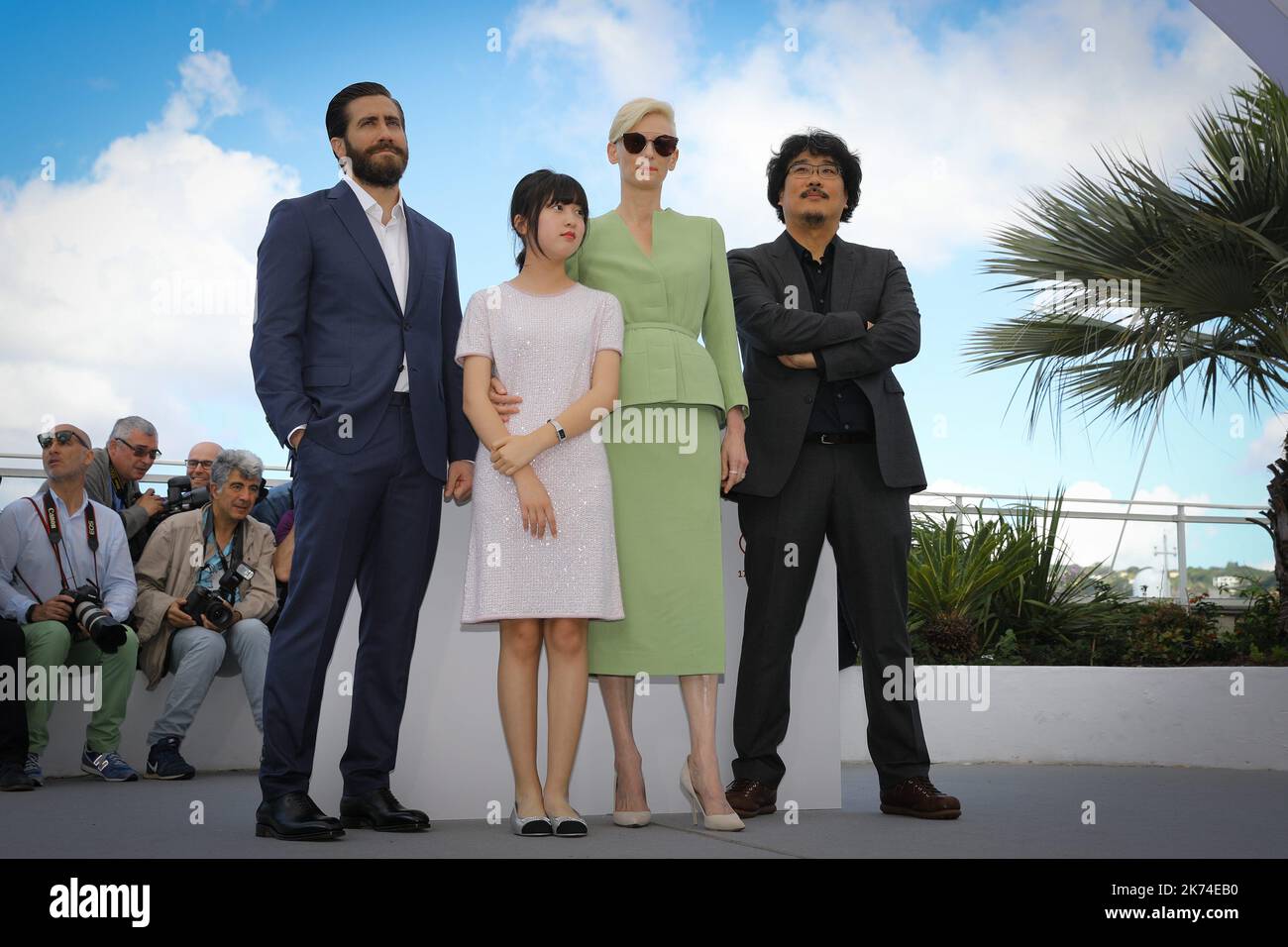 Tilda SWINTON, AHN Seo-Hyun Des acteurs Jake GYLLENHAAL Stock Photo - Alamy