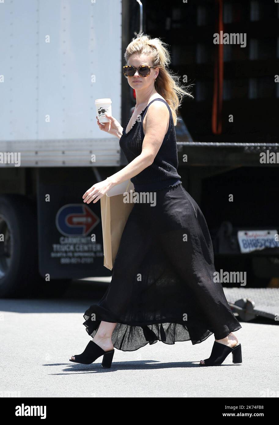 Alice Eve shopping at Melrose place in West Hollywood Stock Photo - Alamy