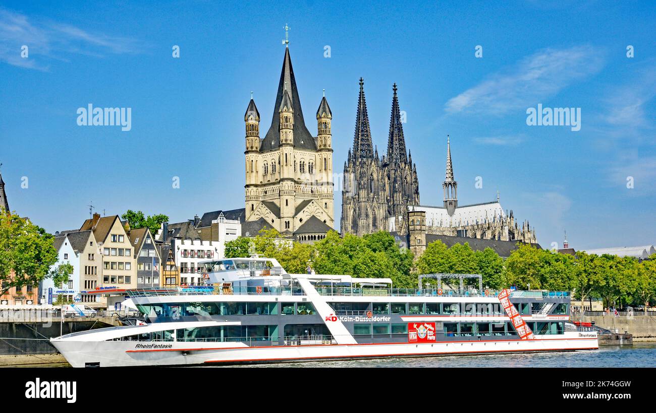 Overview of Cologne bridges with its cathedral in Germany, Europe Stock ...