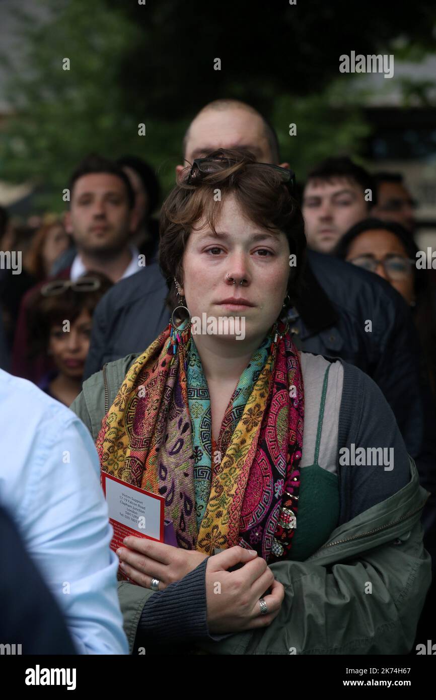 People honour the London Bridge terror attack victims Stock Photo - Alamy