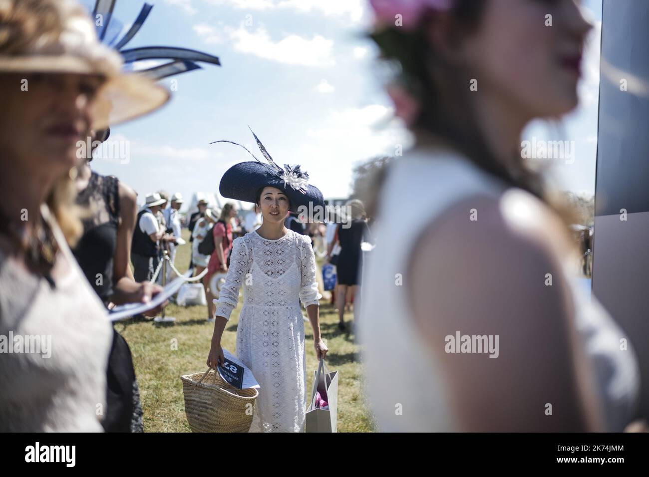 Chantilly horse racing hi-res stock photography and images - Alamy