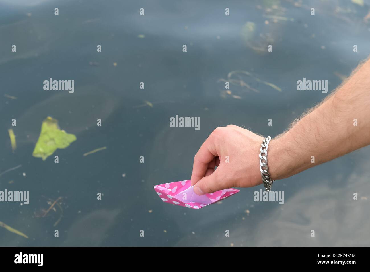Rally, make your boat on Stalingrad Square, in support of the refugees ...