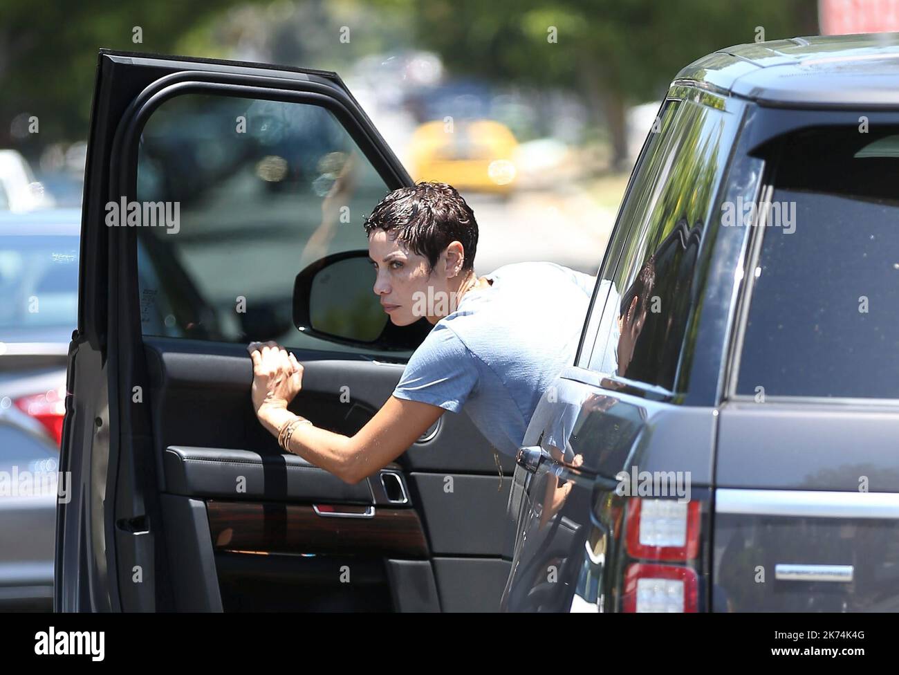 Nicole Murphy out in Beverly Hills Stock Photo - Alamy