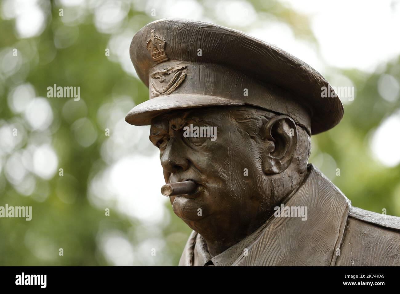 Charles De Gaulle and Winston Churchill statues inaugurated today in ...