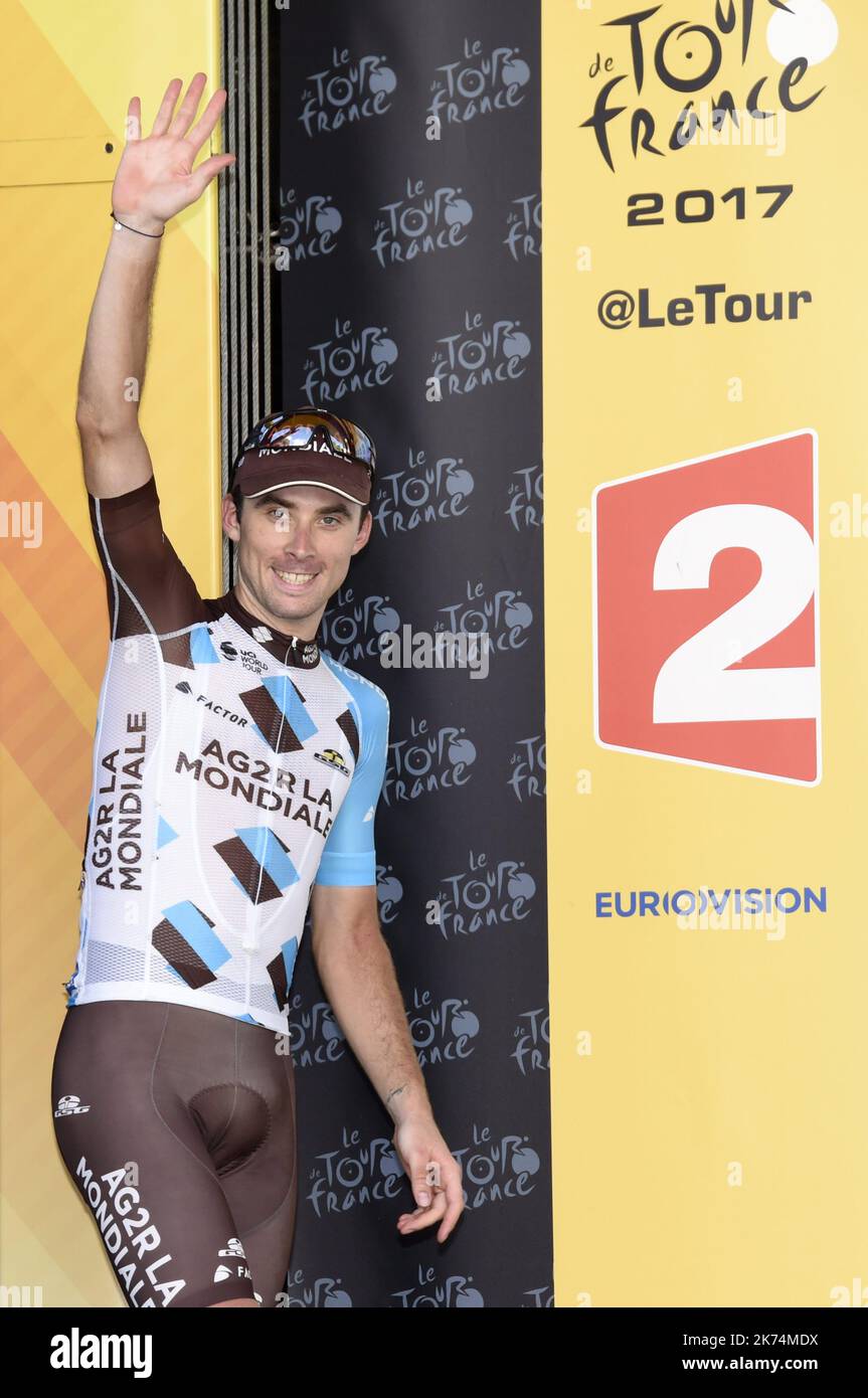 Pierre Roger LA TOUR endosse le maillot Blanc. PHOTO Alexandre MARCHI ...