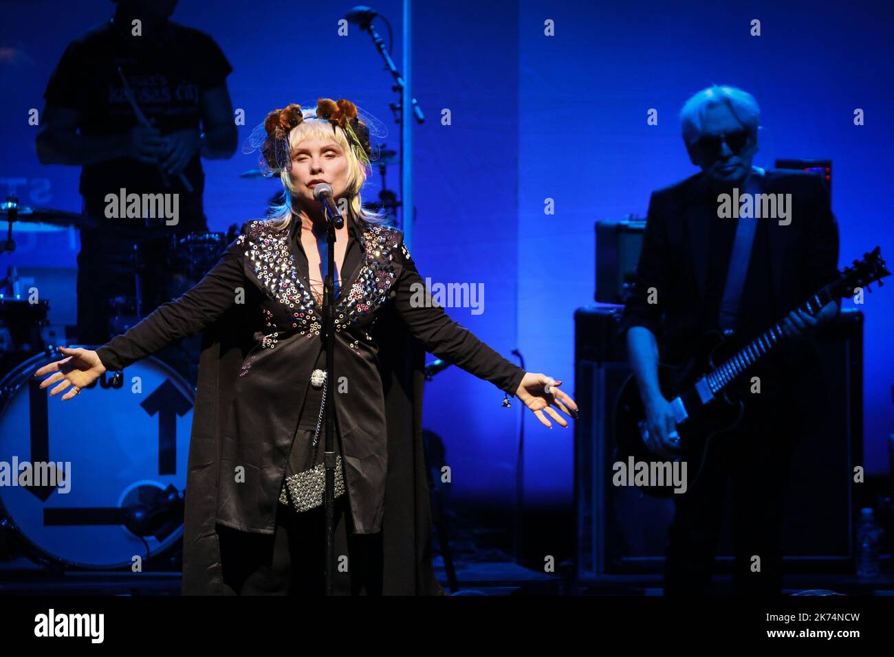 Deborah Harry performs during the Blondie concert Stock Photo - Alamy