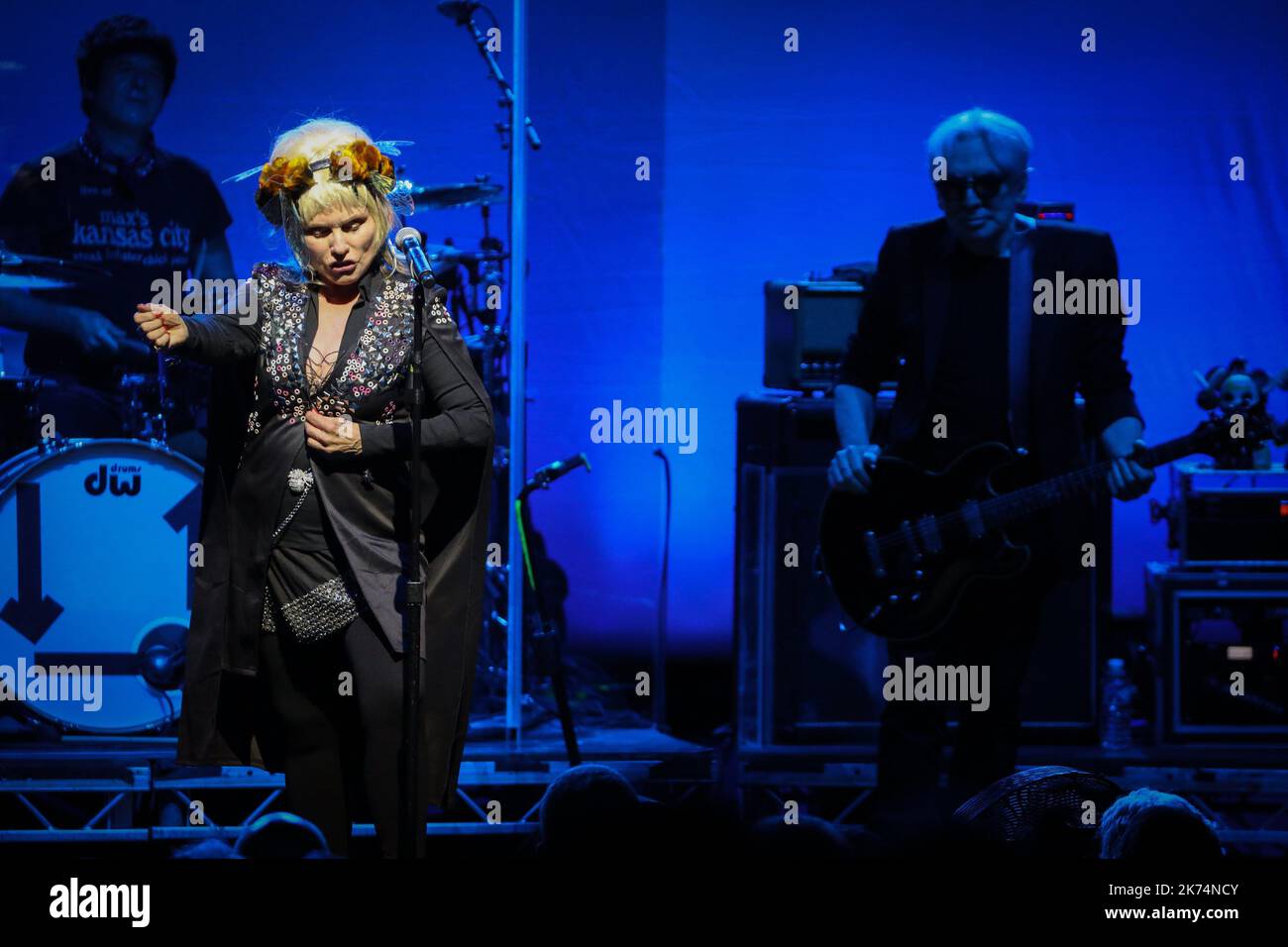 Deborah Harry performs during the Blondie concert Stock Photo - Alamy
