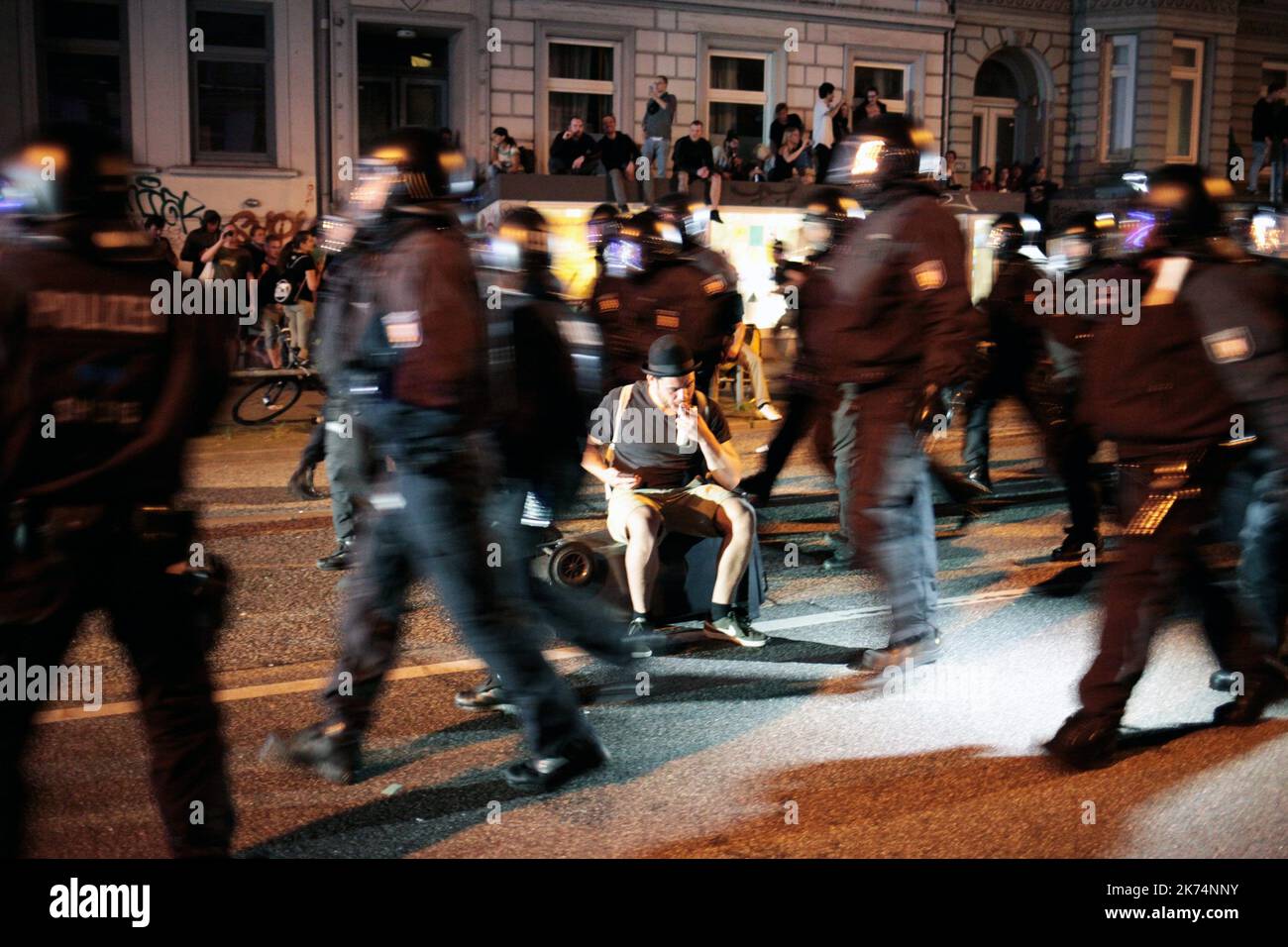 Lordre heurts g20 hamburg g20 forces de lordre hi-res stock photography ...