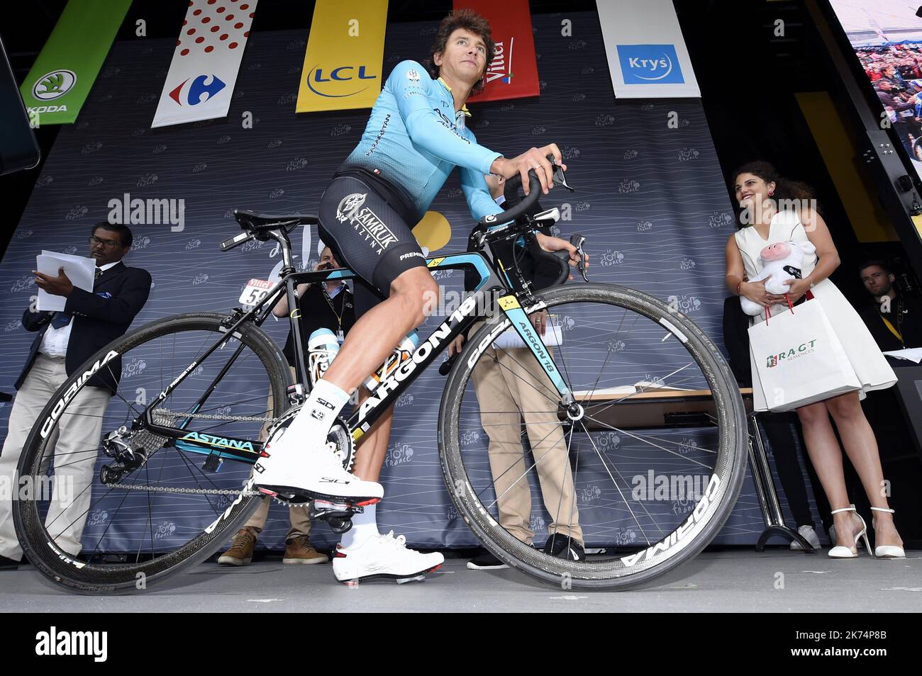 Zeits hi-res stock photography and images - Alamy