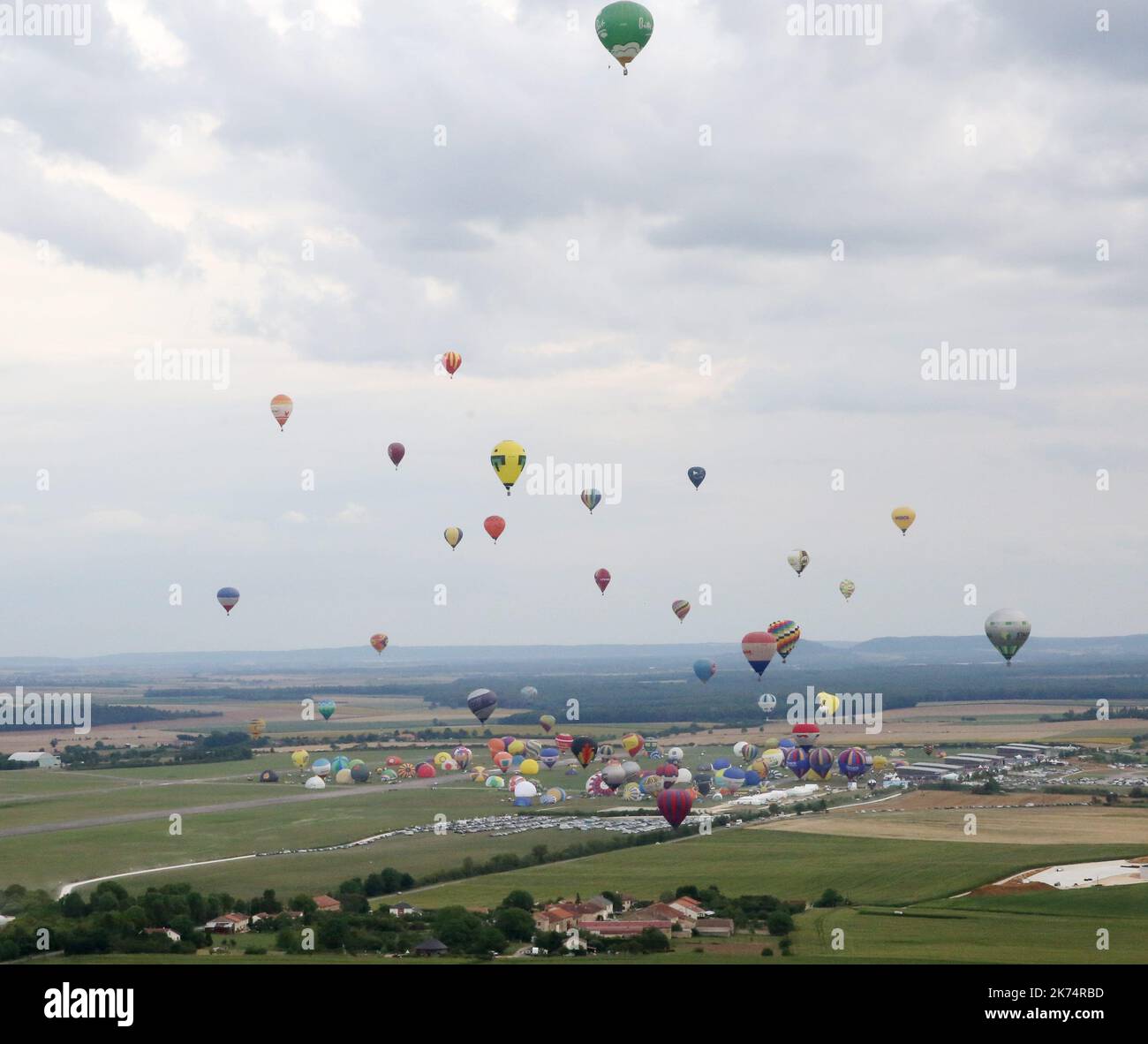 Lorraine mondial hot air balloon hi-res stock photography and images ...