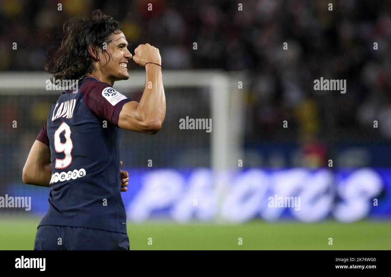 Edinson cavani psg goal hi-res stock photography and images - Alamy