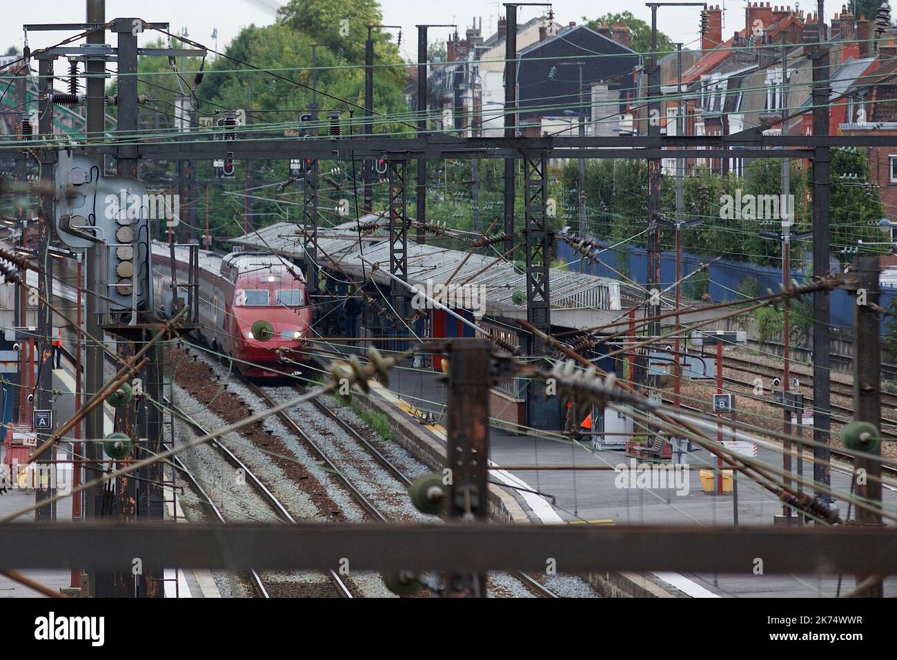 Servicemen entertainment hi-res stock photography and images - Alamy