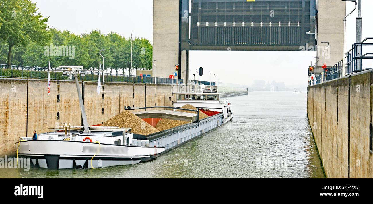 Lock on the river Rhine, Netherlands, Europe Stock Photo - Alamy