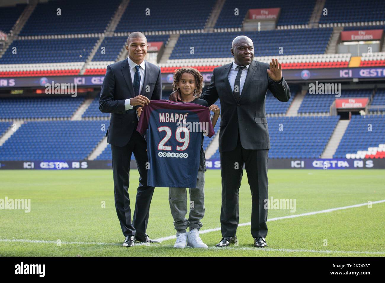 Paris Saint-Germain's new forward Kylian Mbappe poses with family Stock ...