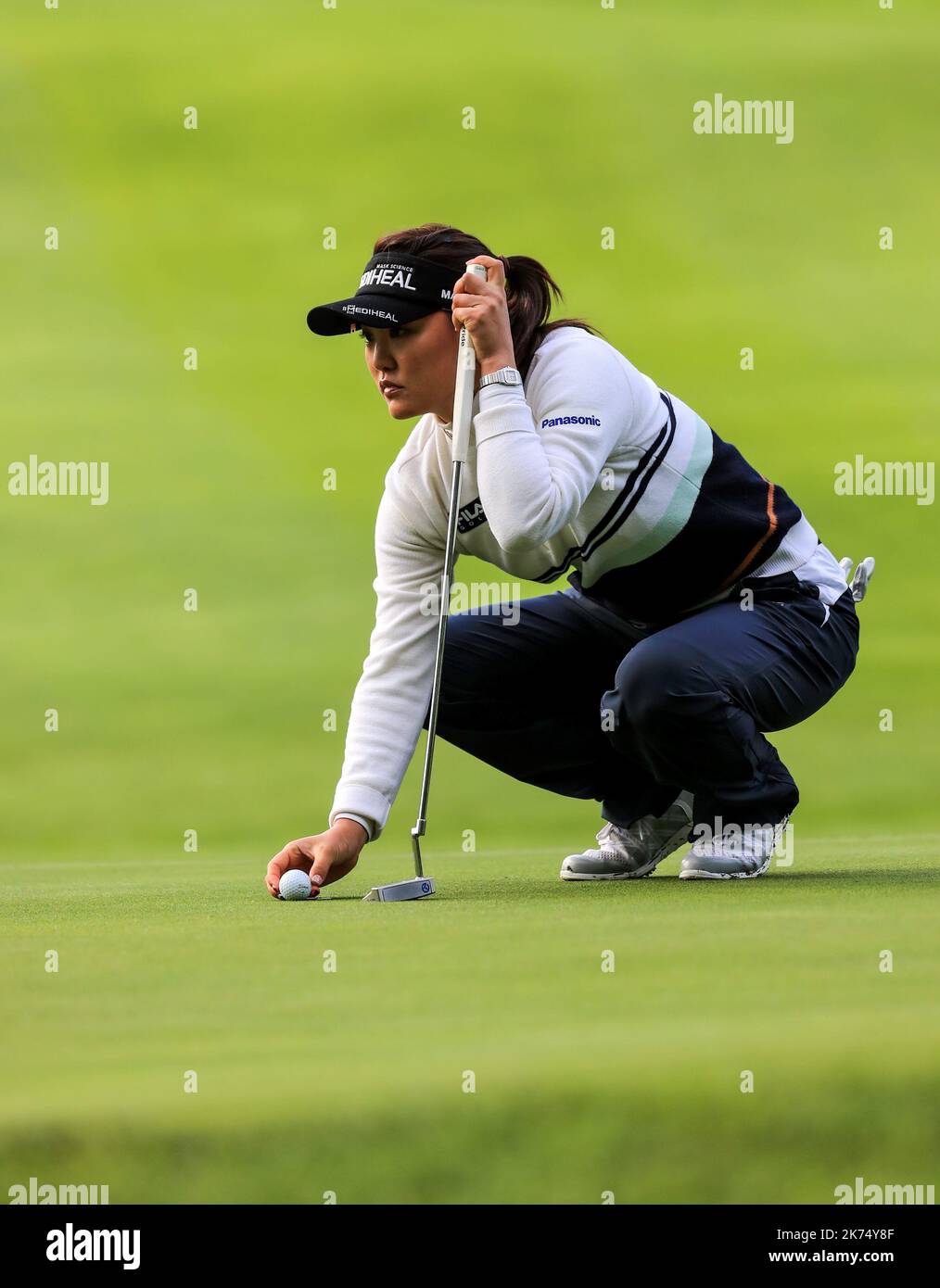 So yeon ryu hi-res stock photography and images - Alamy