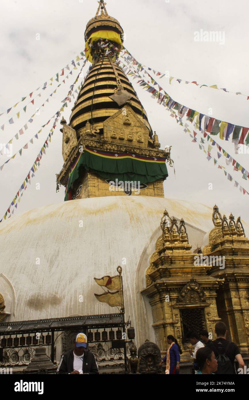 Noemie Repetto / Le Pictorium - Nepal - Kathmandu. Swayambhumath Temple ...
