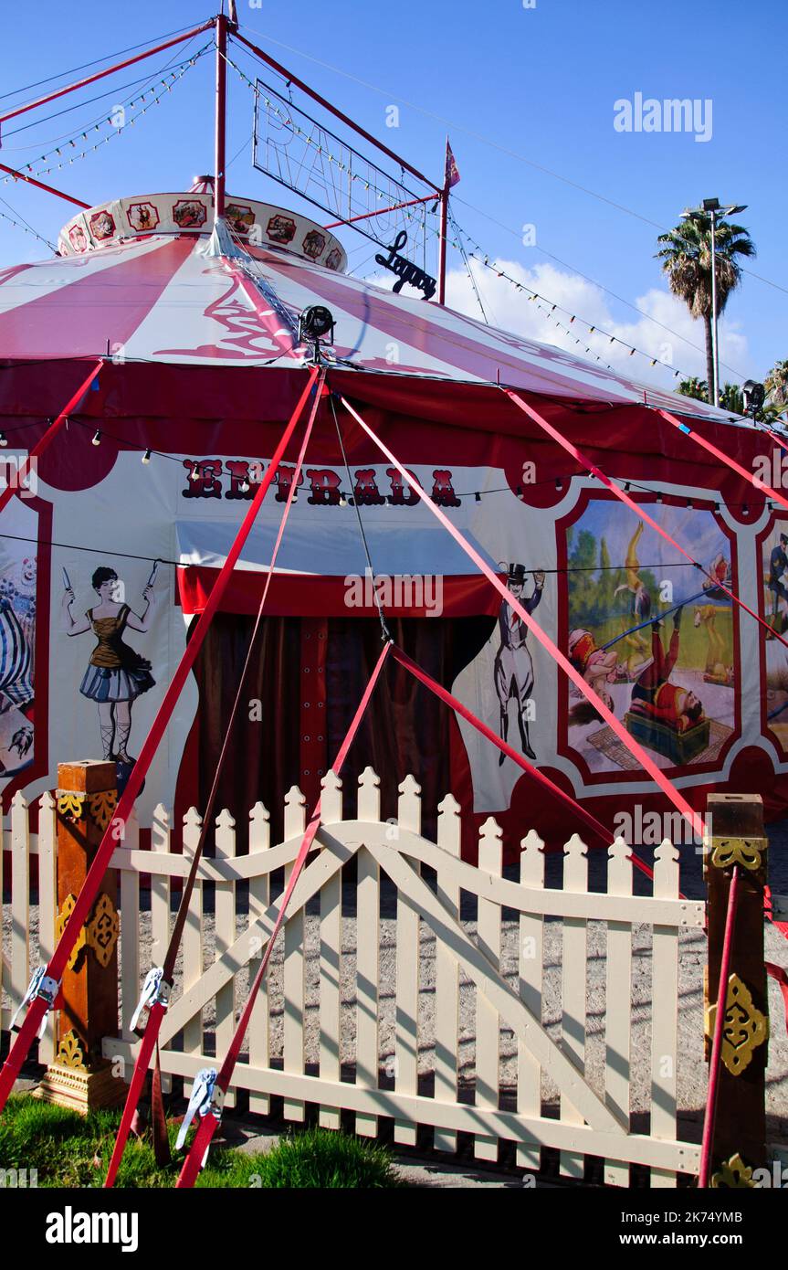 Circo de circo hi-res stock photography and images - Alamy