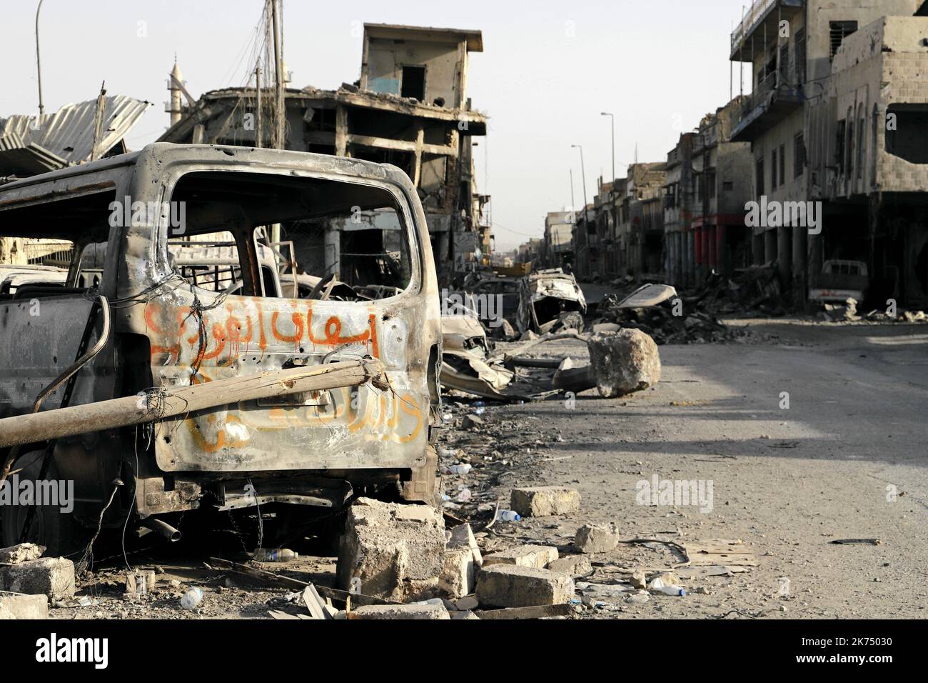 Atmosphere in Mosul, Iraq, devastated after years of occupation of the ...
