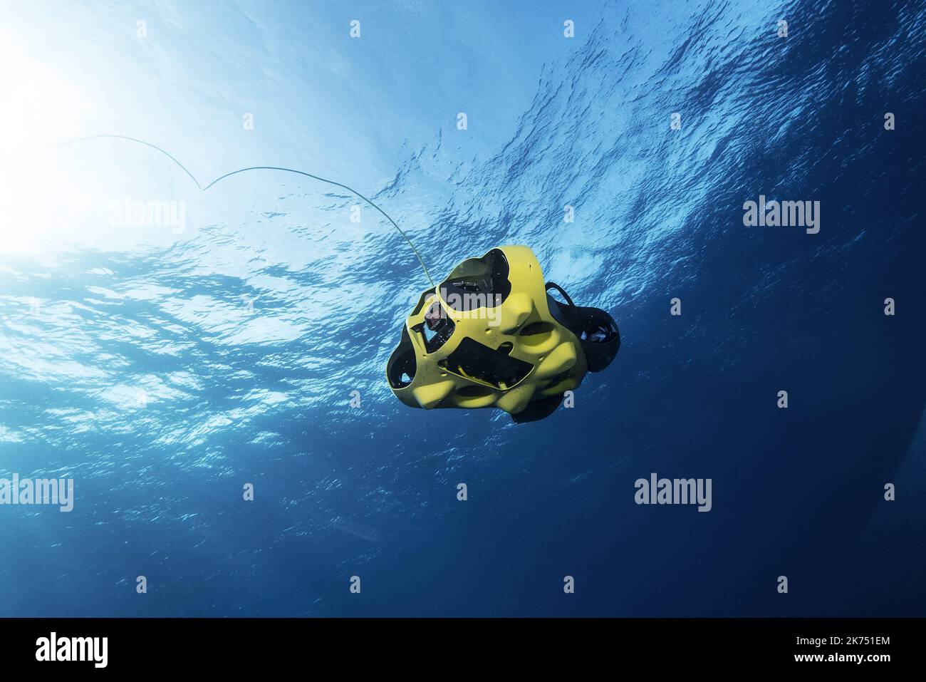 iBubble is the first autonomous underwater drone filming recreational ...