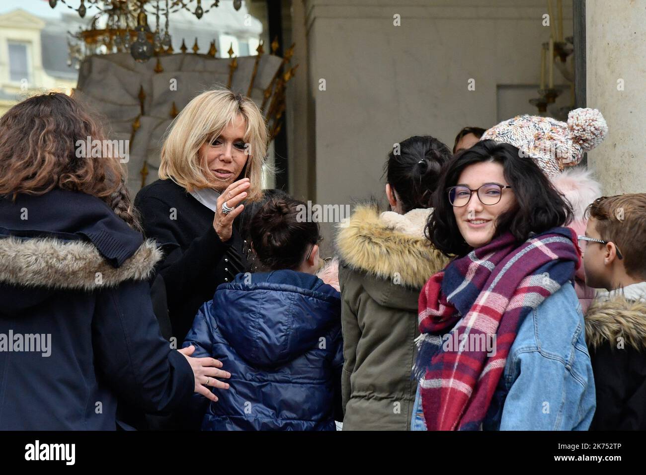 Brigitte Macron welcomes children from UNICEF Stock Photo - Alamy