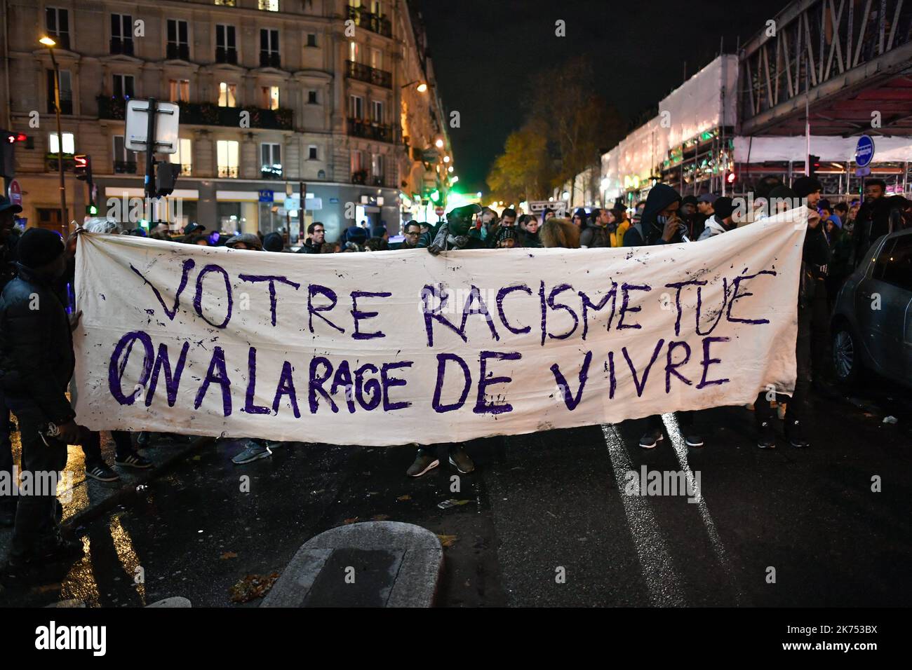 Banderole avion hi-res stock photography and images - Alamy