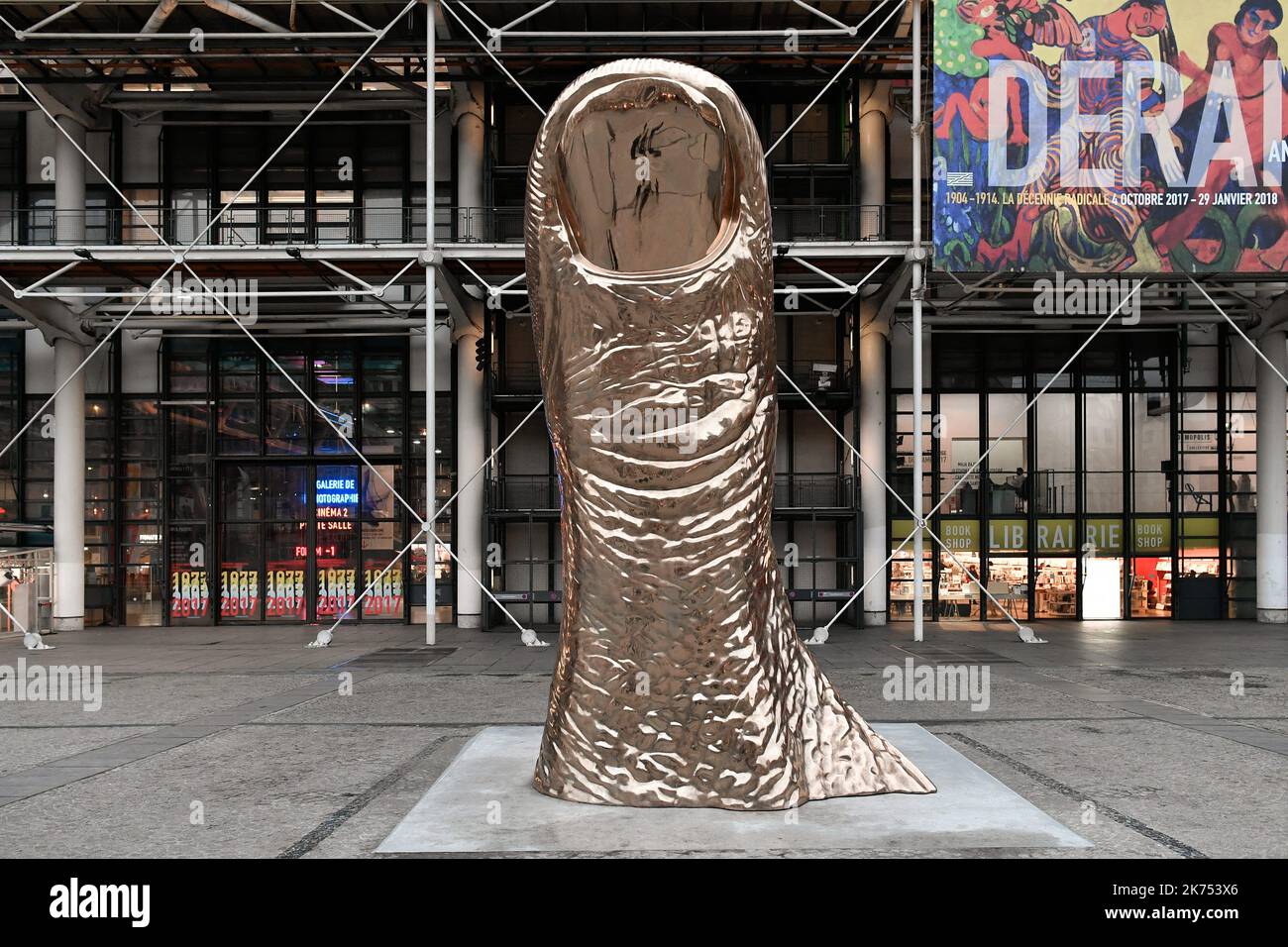 Paris welcomes the Marseillais artist, Cesar for a first retrospective ...