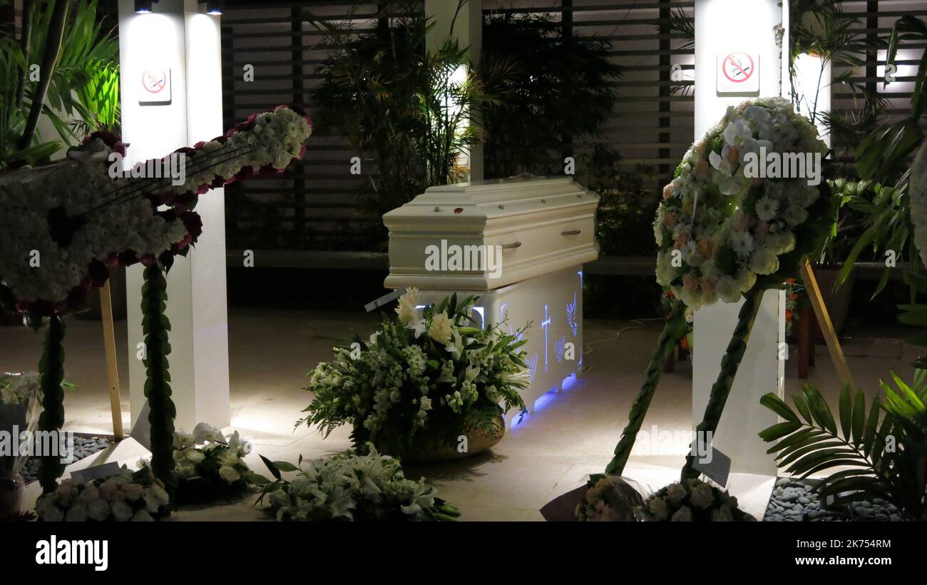 The residents of Saint-Barthélemy pay a last tribute to French music ...