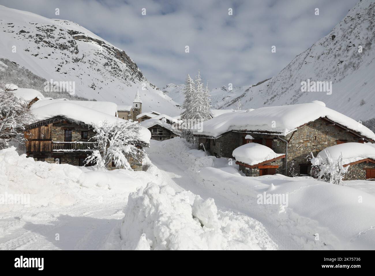 French Alps hit by 'once-in-a-generation' snow storms. "We will have ...