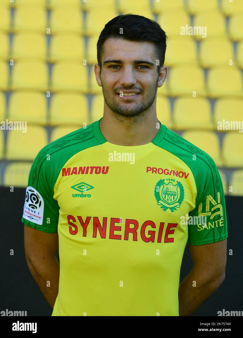 Football leo head shot portrait hi-res stock photography and images - Alamy
