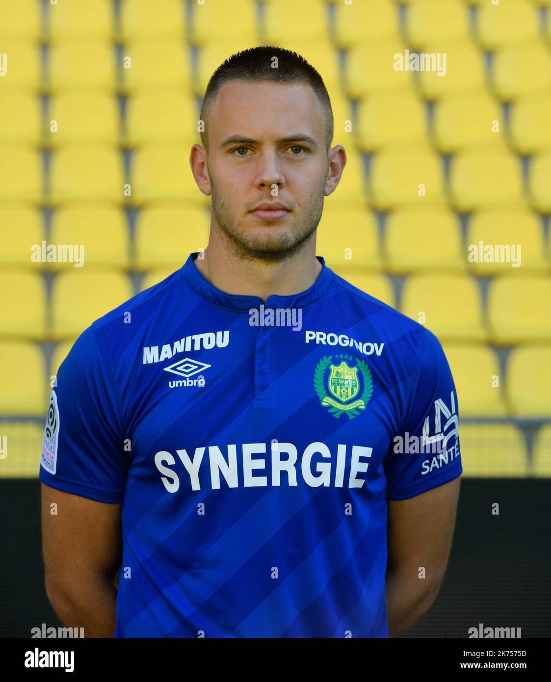 Dupe hi-res stock photography and images - Alamy