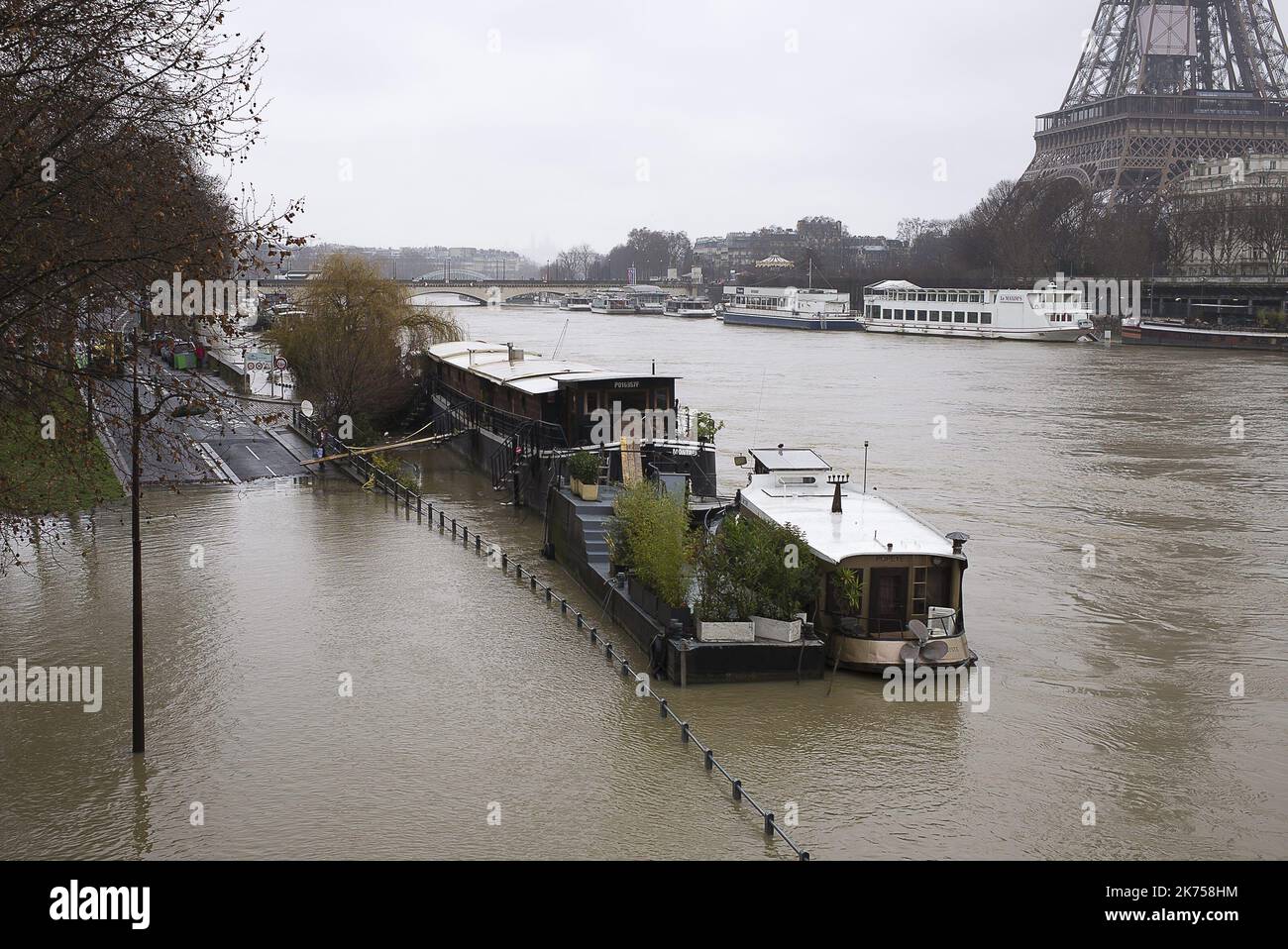 Paris floods latest: Train line closed with River Seine set to rise ...