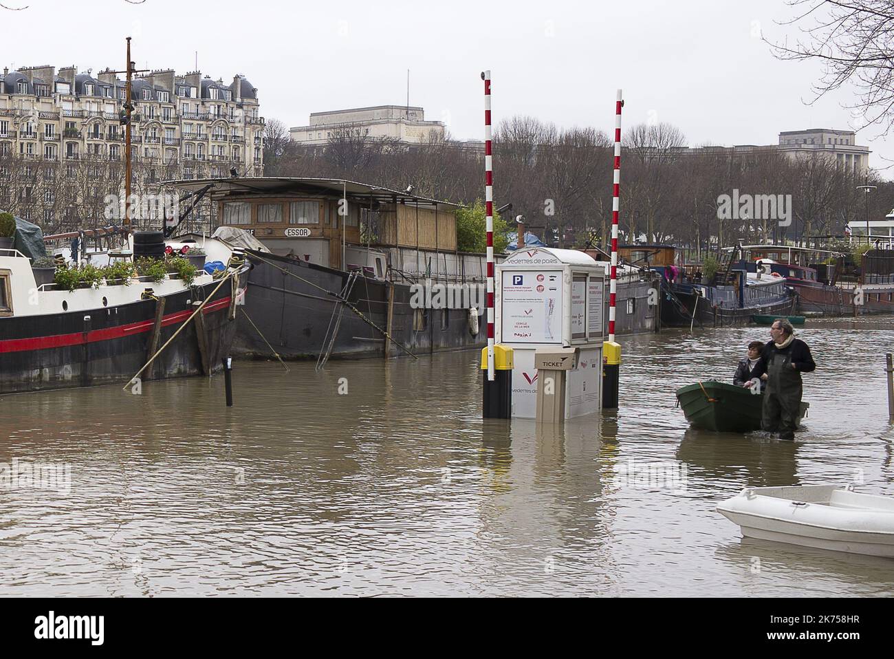 Paris floods latest: Train line closed with River Seine set to rise ...