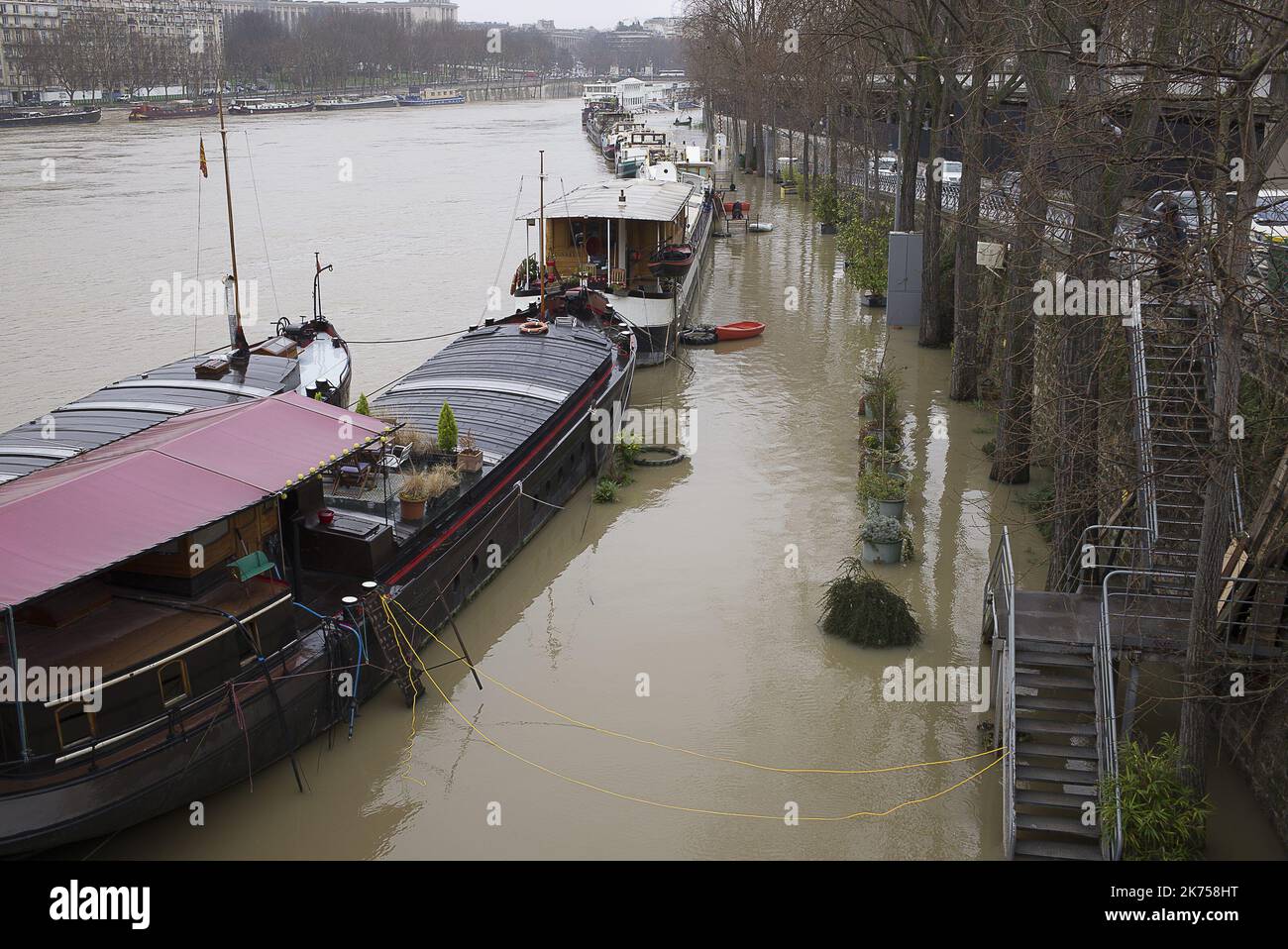 Paris floods latest: Train line closed with River Seine set to rise ...