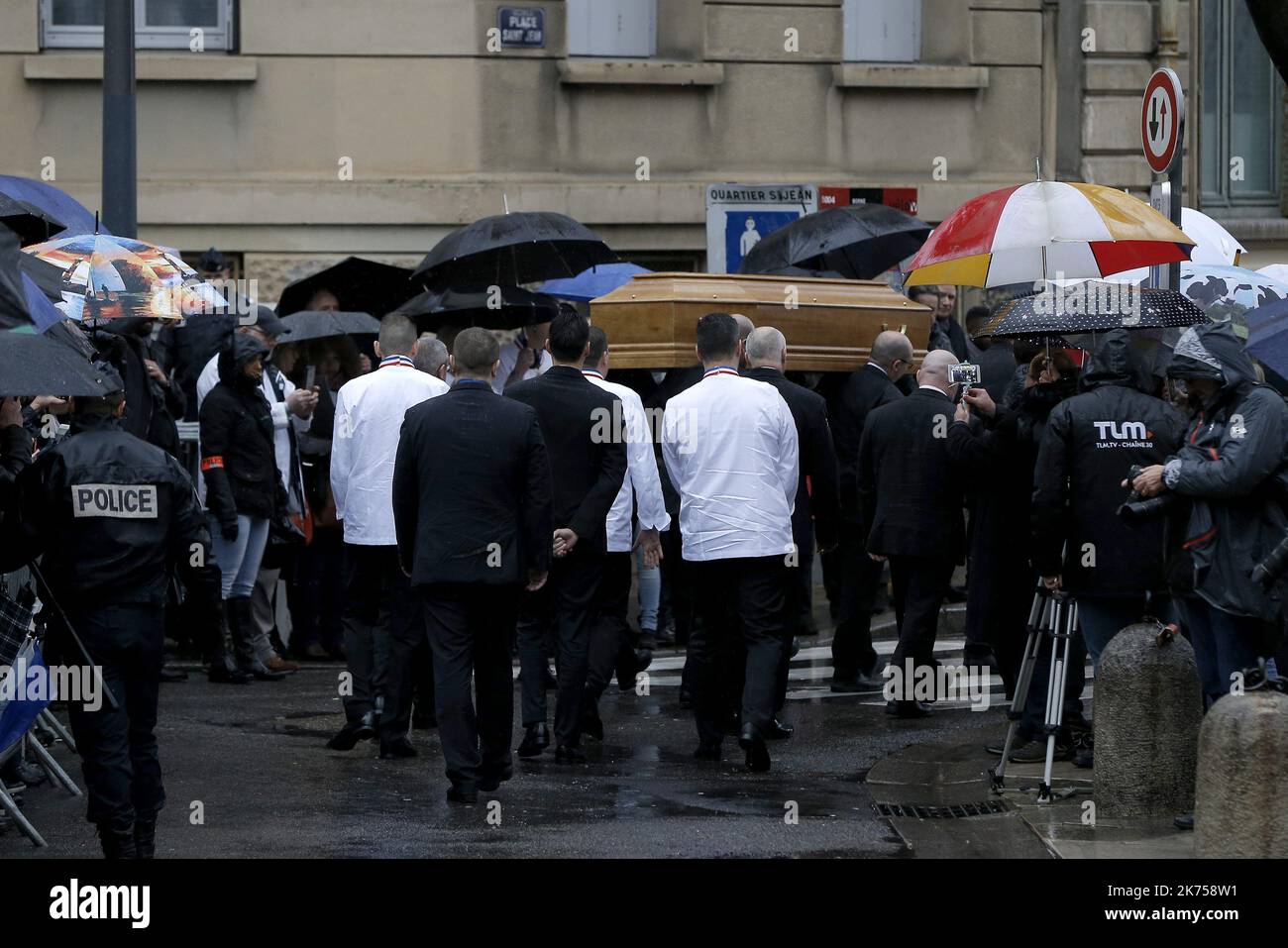 Around 1,000 people attend the funeral of Paul Bocuse, The Ambassador ...